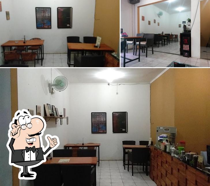 Cafe Waroeng Kopi Tempo Doeloe, Karawang - Opiniones del restaurante