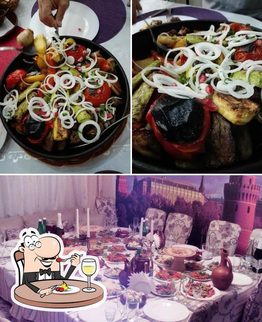 Slava Kpss cafe, Volgograd, Ulitsa Sovetskaya - Restaurant reviews