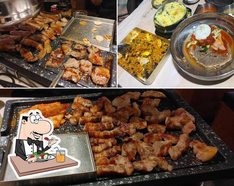 Hanam Pig House Hongik University Station restaurant, Seoul ...