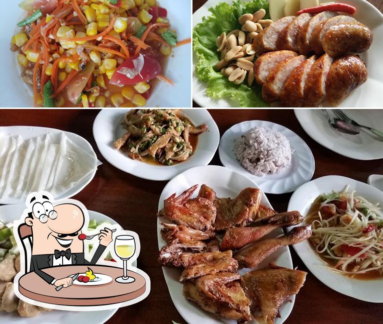 Phra Ram 9 Kai Yang, Bangkok - Restaurant menu, prices and reviews