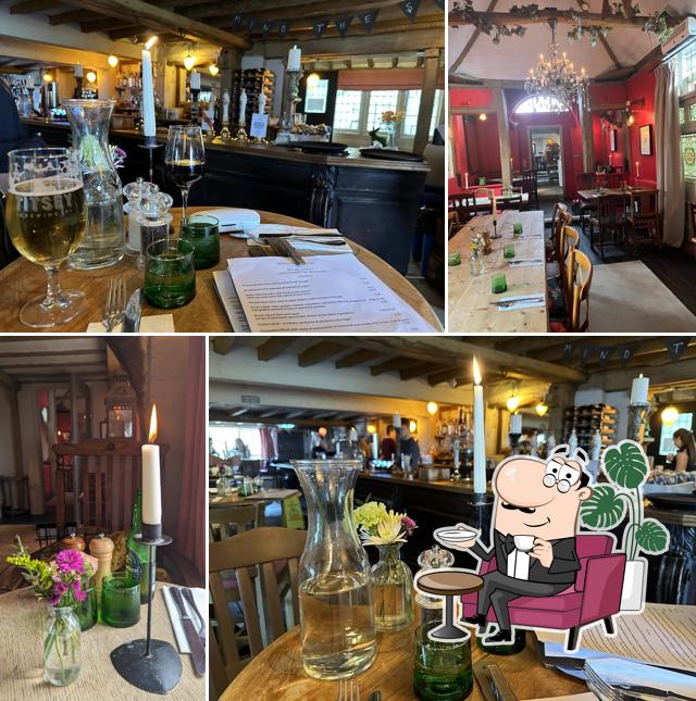 Botley Hill Farmhouse, Warlingham - Restaurant menu, prices and reviews