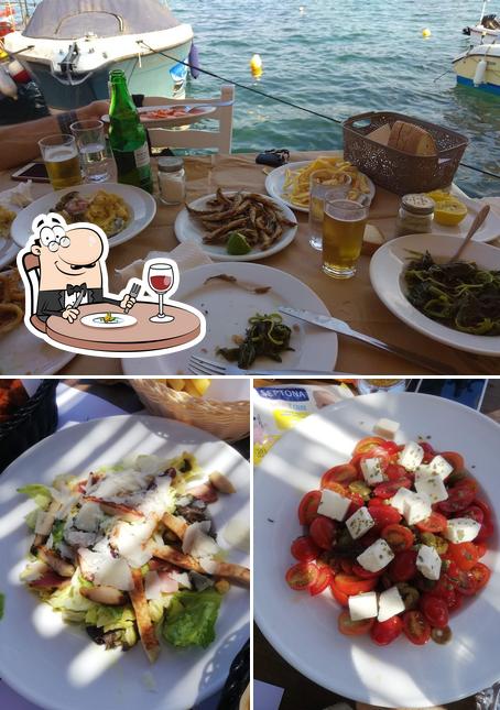 Ψαροταβέρνα "Οστρακο", Korfos - Restaurant reviews
