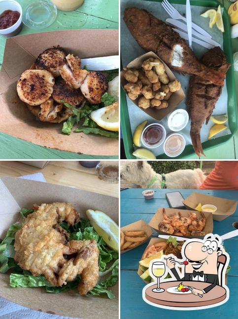 Fish Hut Grill in Emerald Isle - Restaurant menu and reviews