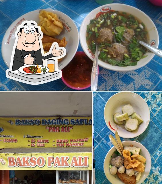 Restaurante Bakso Pak Ali, Surabaya, PPVM+H5H - Opiniones del restaurante