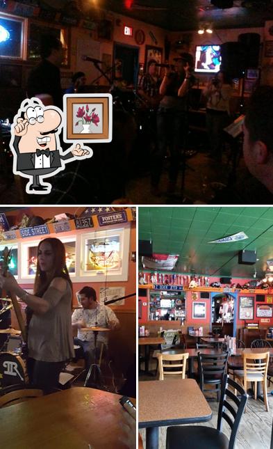 Side Street Bar & Grill in Hamden - Restaurant menu and reviews