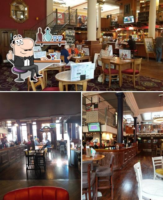 Yates - Hull, Hull - Restaurant menu, prices and reviews
