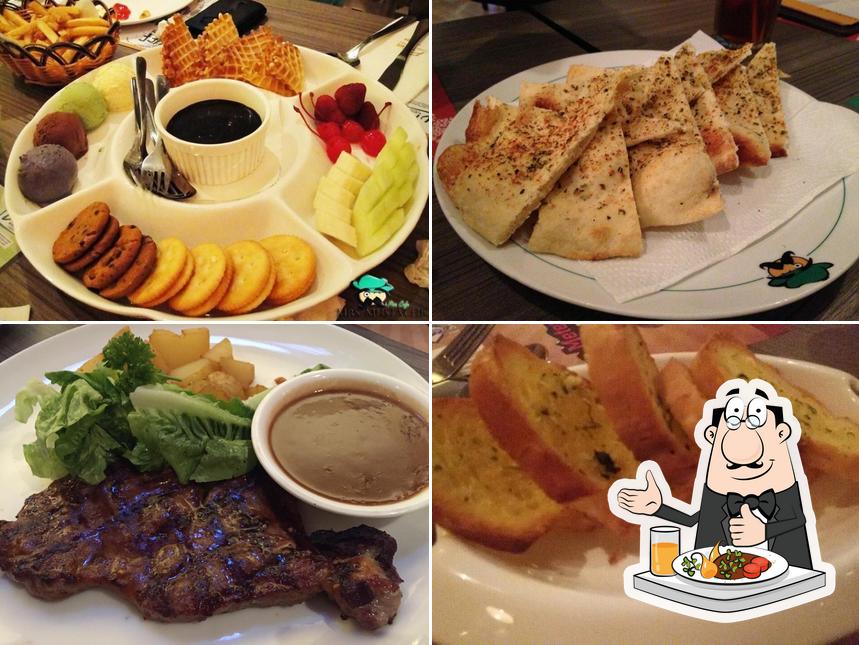 Pisa Kafe, Surabaya - Restaurant menu, prices and reviews