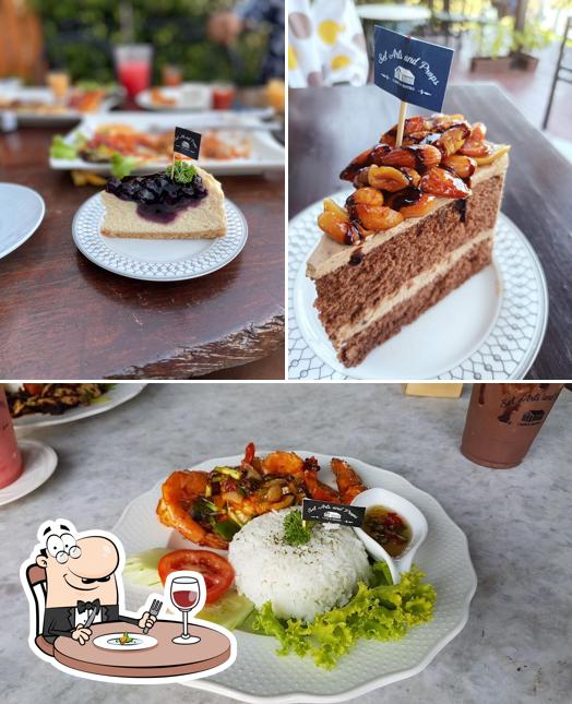 Set Arts and Props Cafe & Bistro (กาแฟ อาหาร เครื่องดื่ม เบเกอรี่ ...