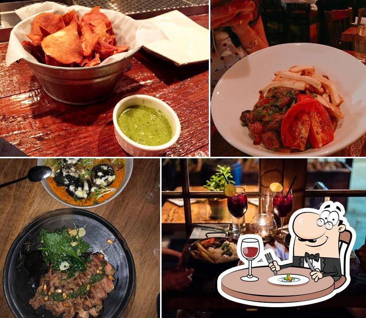 Los Balcones, 1360 Vine St in Los Angeles - Restaurant menu and reviews