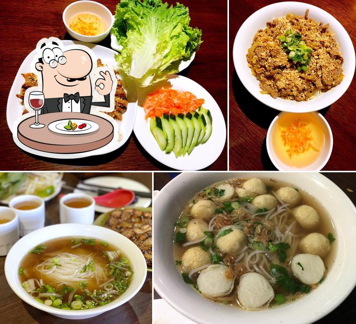 Pho Rainbow 3 in New York City - Restaurant menu and reviews