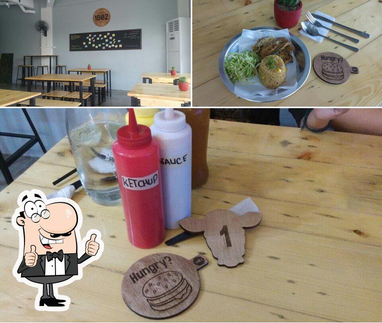 Burger 1802 Cafe, Quezon City - Restaurant reviews