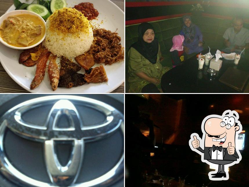 Inul Vizta pub & bar, Bekasi Regency, Mal Lippo Cikarang - Restaurant ...