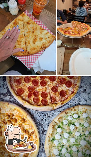 The Family Pizzeria and Deli, Utica - Restaurant menu, prices and reviews