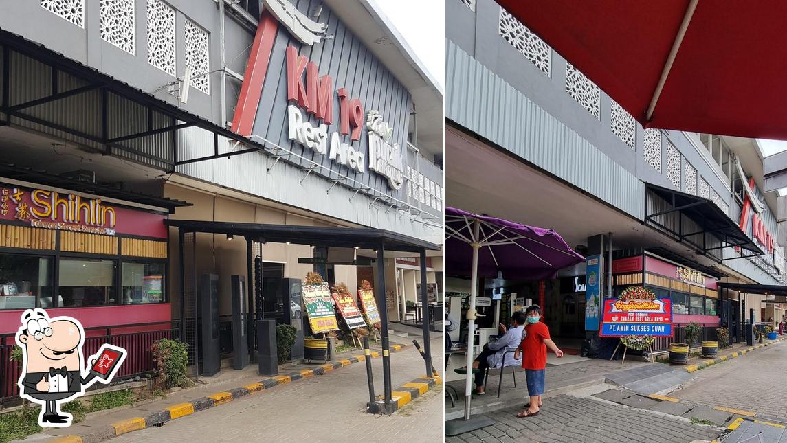Shihlin Taiwan Street Food restaurant, Bekasi Regency, Rest area 19 ...