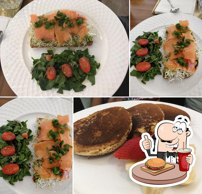 Best salmon sandwich in Guadalajara restaurants, spring 2024 ...