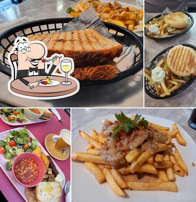 VIDA CAFE (de noviembre a abril. Los sábado abrimos hasta las 17.30 hrs ...