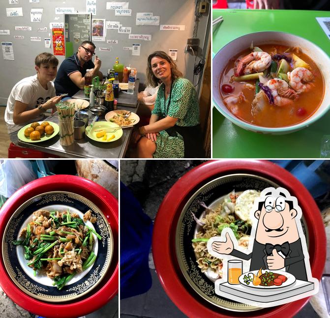 Pad Thai & Tom Yum 2., Bangkok - Restaurant menu, prices and reviews