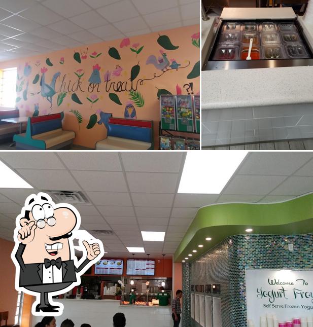 Nina's Chicken Seafood & Froyo in Fort Worth - Restaurant menu and reviews