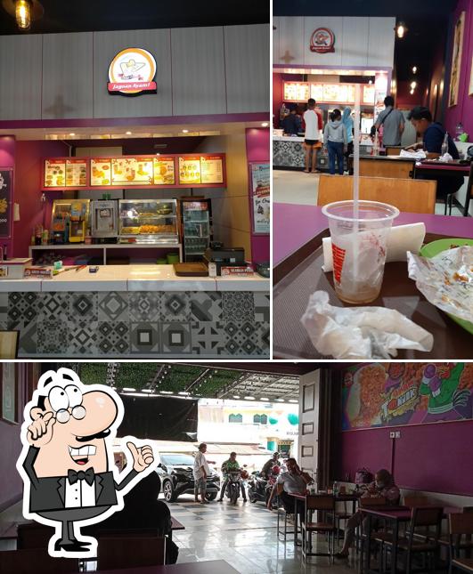 RG Fried Chicken Melati restaurant, Pekanbaru - Restaurant reviews