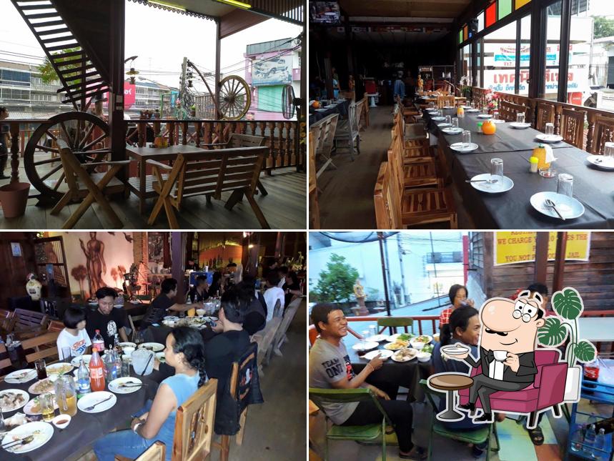 Chopper bar, Thani, 2R58+8CM - Restaurant reviews