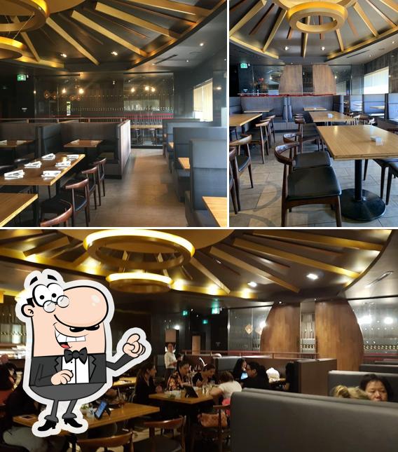 Makimono Sushi Bar Restaurant, Toronto - Restaurant menu, prices and ...