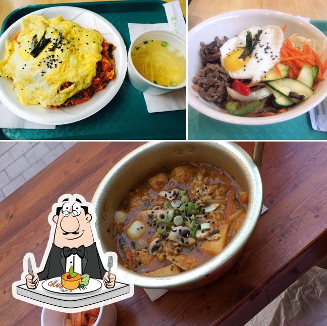 Metropolis Cafe, Toronto - Restaurant menu, prices and reviews