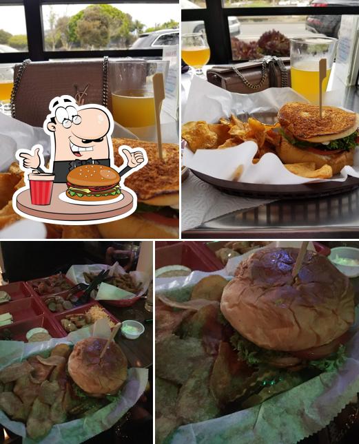 Top 5 sport bars in Encinitas, october 2025 - Restaurant Guru