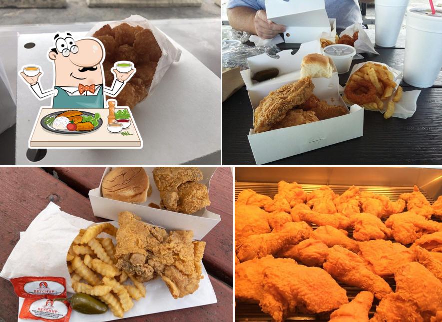 Che's Chicken & Burgers, San Antonio - Restaurant menu, prices and reviews