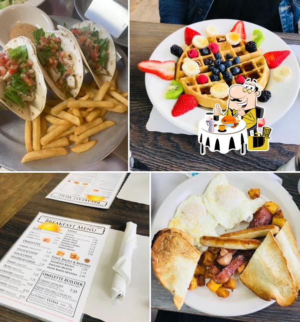 Farnsworth Cafe in East Providence - Restaurant menu and reviews