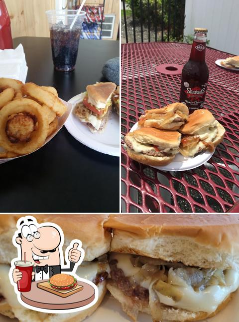 White Hut in West Springfield - Restaurant menu and reviews