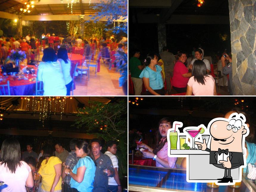 Devolution Mobile Bar, Mariquina