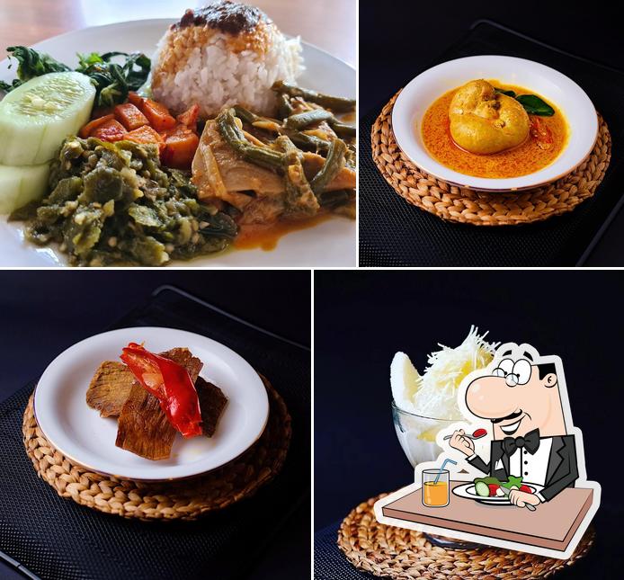 Resto Padang Simpang Raya, Surabaya - Restaurant menu, prices and reviews