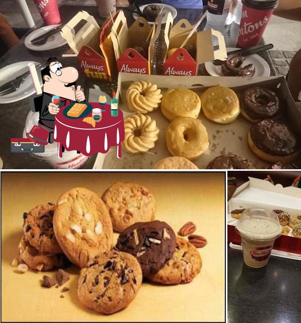 Tim Hortons cafe, Ras Al-Khaimah, QWGP+WV2 Commercial Bank of Dubai ...