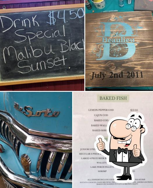 4 Mile Restaurant & Bar, Eau Claire - Restaurant menu, prices and reviews