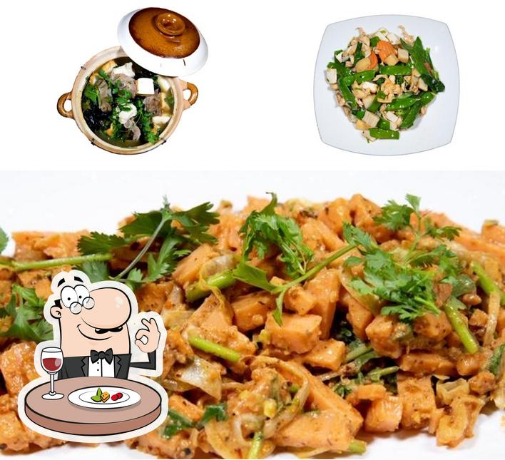Chin Family Restaurant in Indianapolis - Restaurant menu and reviews