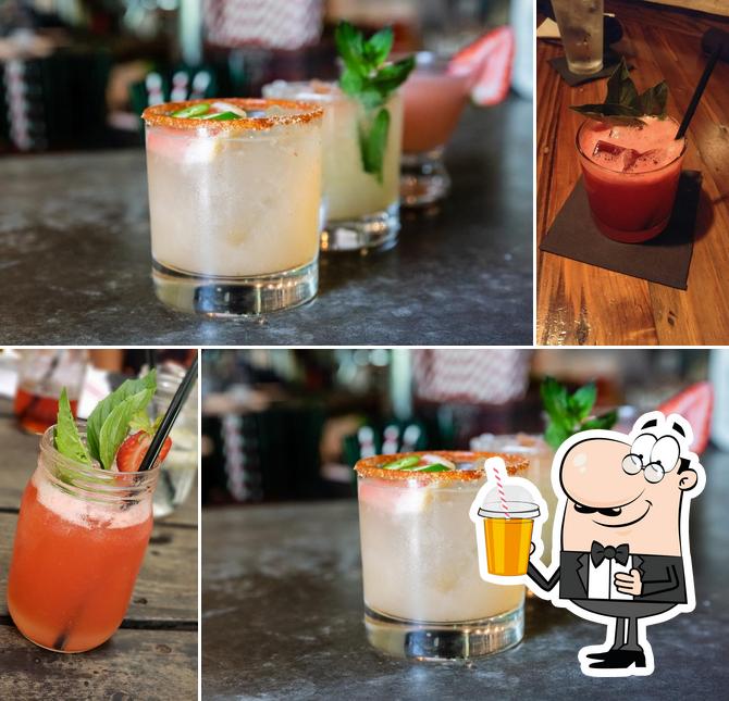 District Kitchen + Cocktails in Austin - Restaurant menu and reviews