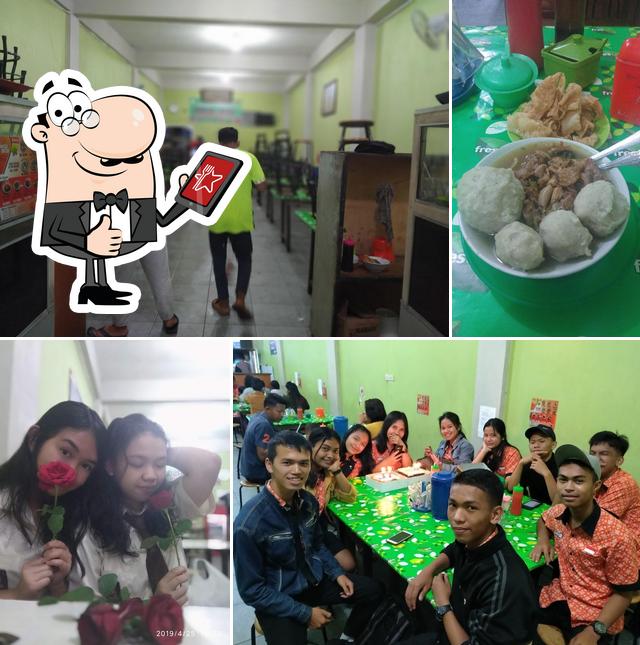 Top 5 restaurants with bakso in Sidikalang, december 2025 - Restaurant Guru