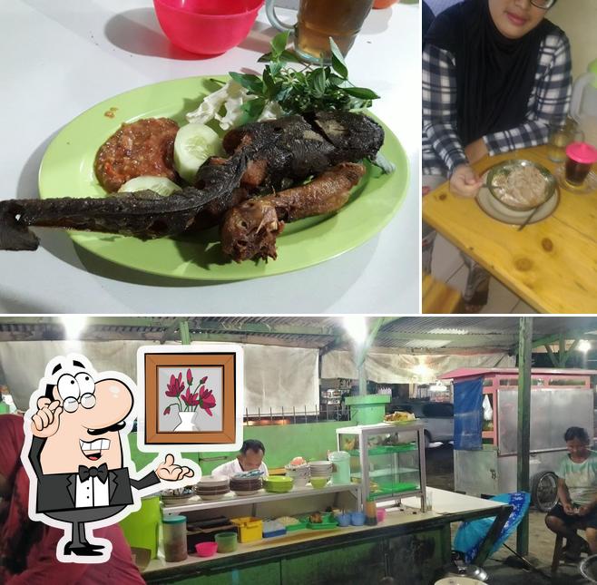 Pecel Lele Mas Arul restaurant, Bekasi Regency, Jl. Citanduy Raya No.24 ...