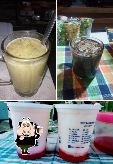 SUSU RACIK DAN STMJ SALWA JOMBANG cafe, Tambak Rejo - Restaurant reviews
