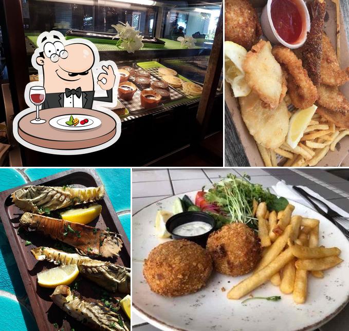 Sandstone Point Hotel in Sandstone Point - Restaurant menu and reviews