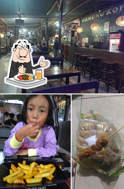 Eleven Cafe, Surabaya - Restaurant menu, prices and reviews