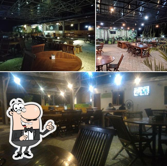D'cawan Cafe, Gampeng - Restaurant reviews