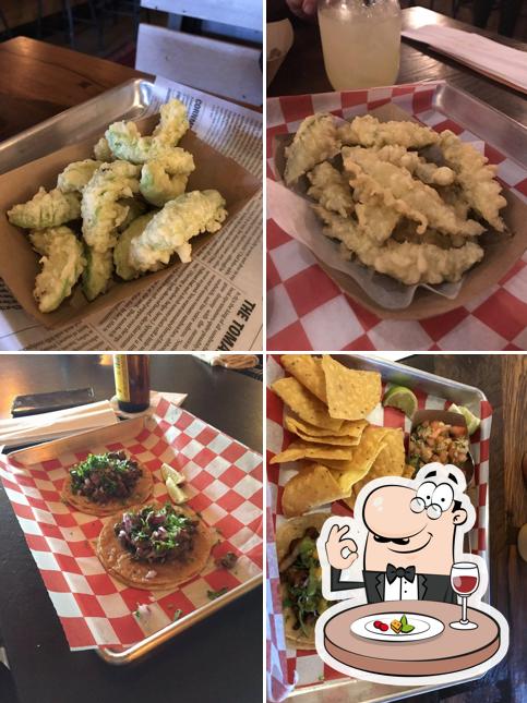 El Cochino, Lake in the Hills - Restaurant menu, prices and reviews