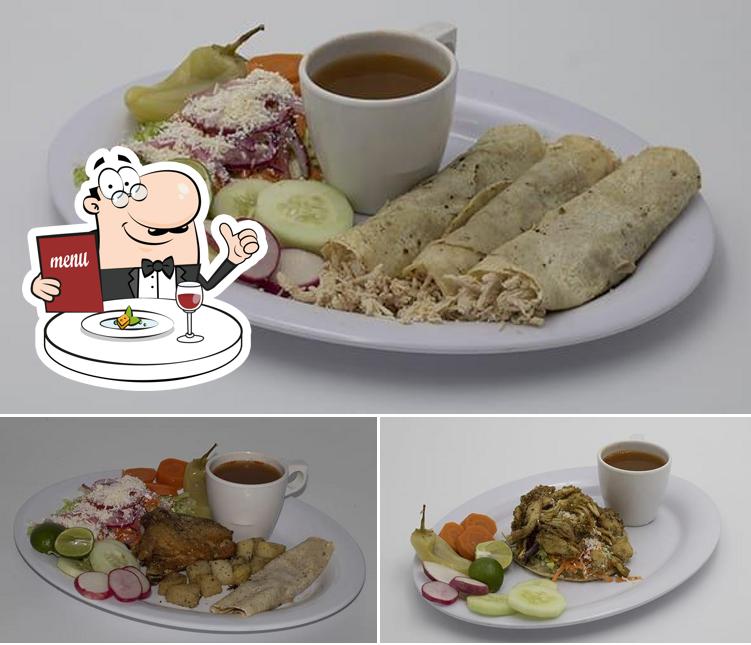 Cenaduria María Elena la Original, Mazatlán - Menú del restaurante ...
