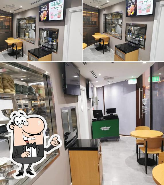 Wingstop Zawaya Walk restaurant, Sharjah - Restaurant menu and reviews