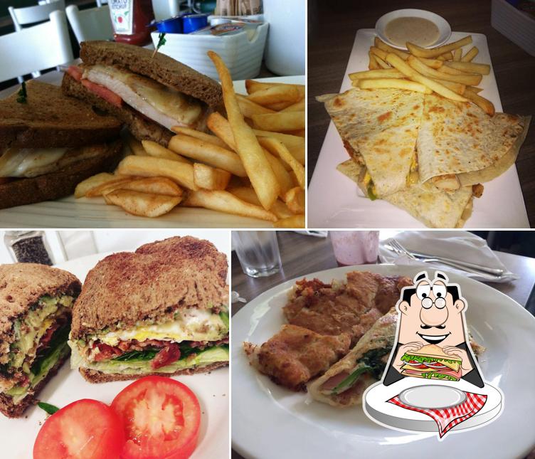 Mari Cafe and Grill in Beverly Hills - Restaurant menu and reviews