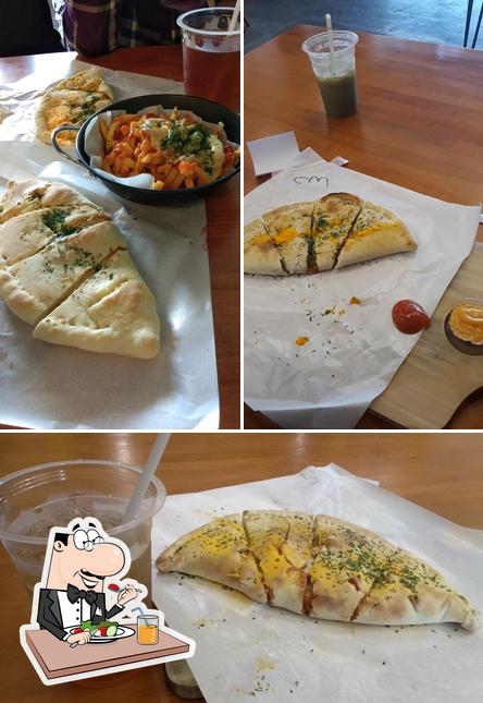 Master Cheese Pizza restaurant, Makassar, Perintis Kemerdekaan KM12 ...