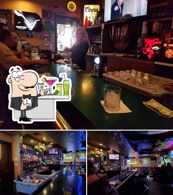 Four Winds Liquor & Lounge in Cheyenne - Restaurant reviews
