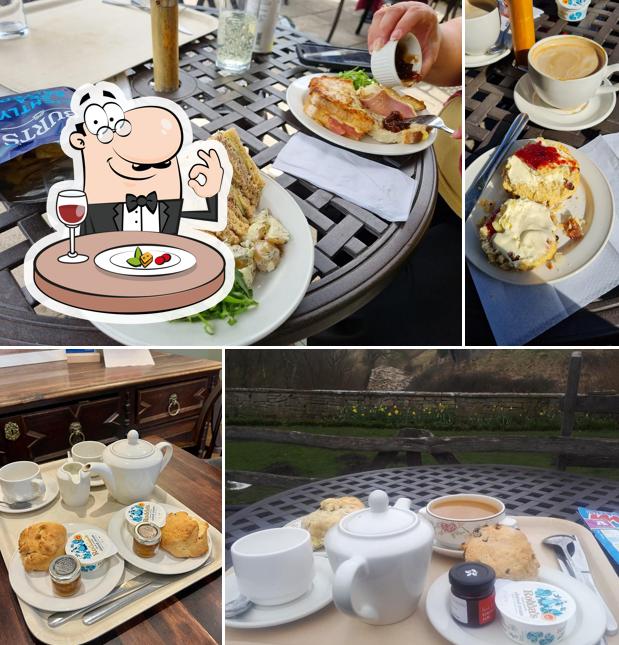 National Trust Tearoom in Corfe Castle - Restaurant reviews