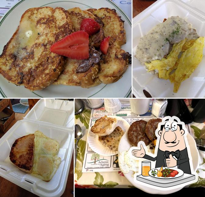 Corner Lunch, 50 Summer St in Adams - Restaurant reviews